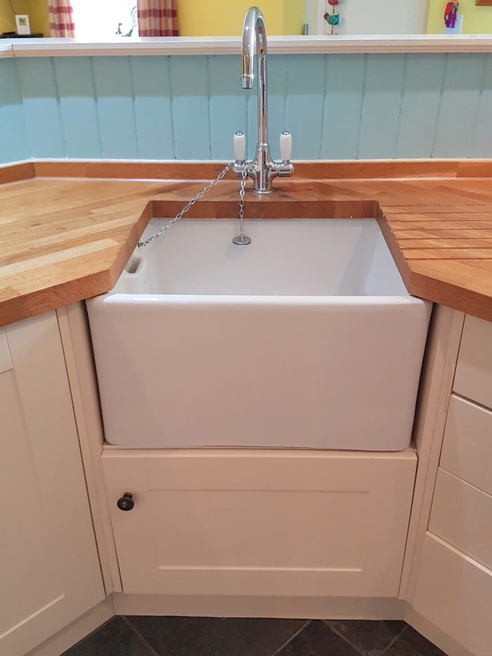 Howdens Burford Kitchen With Worktop and Fridge/Freezer- Used - The ...