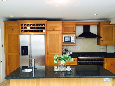 Approx 12yr old Smallbone Kitchen, Island, Granite Worktops and Appliances