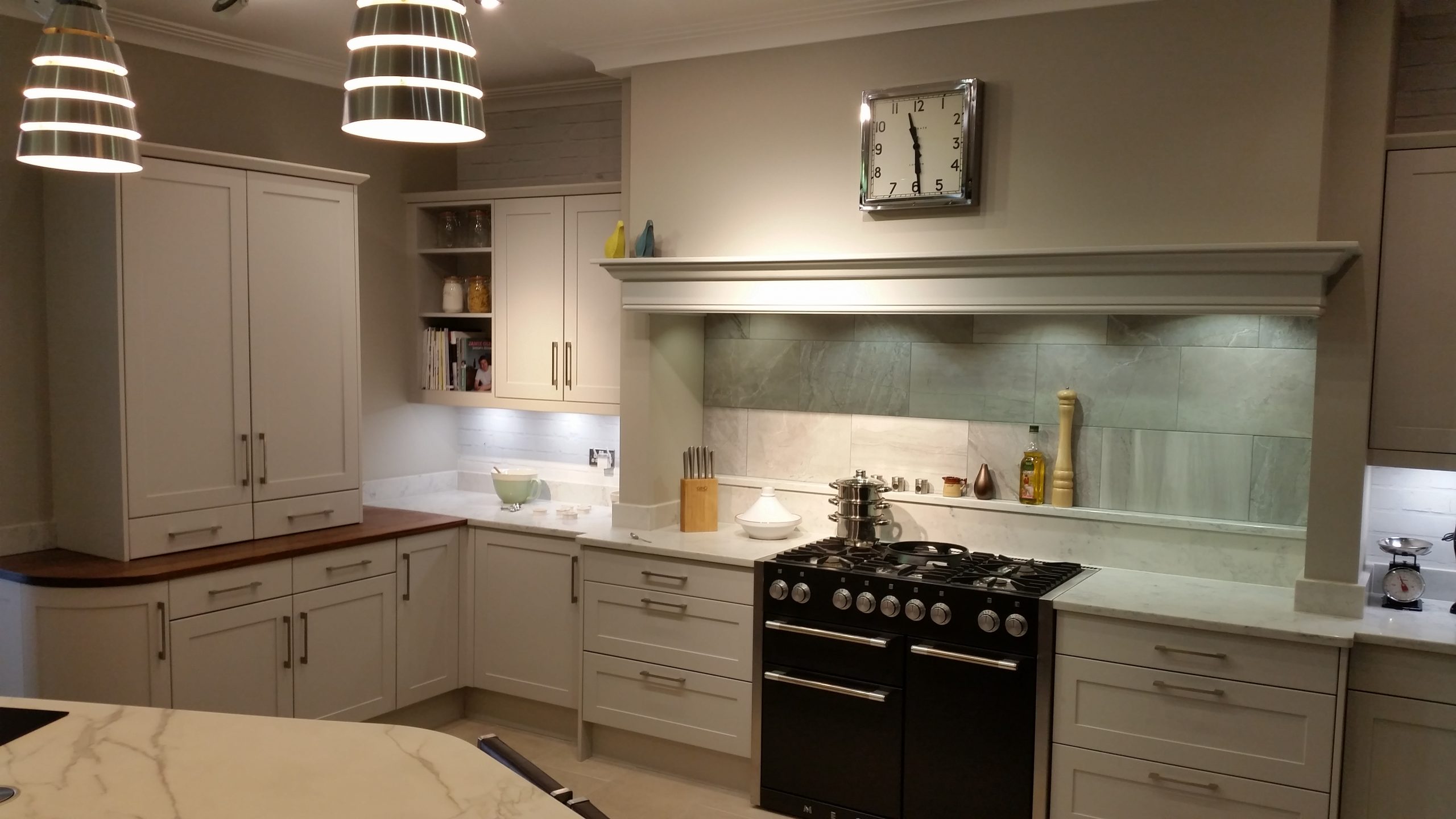 Ex Display Bespoke Painted Shaker Kitchen - Buy Online