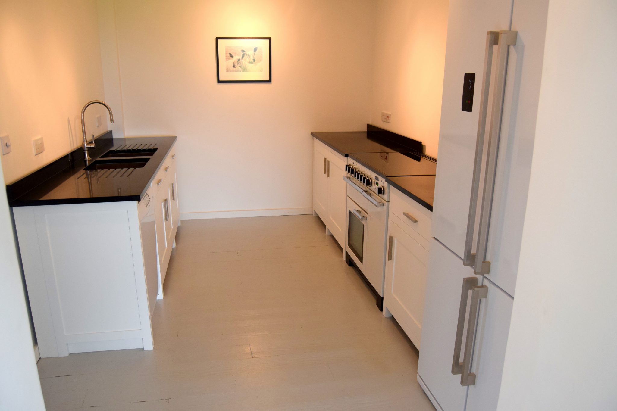 Freestanding Fired Earth Kitchen | The Used Kitchen Company