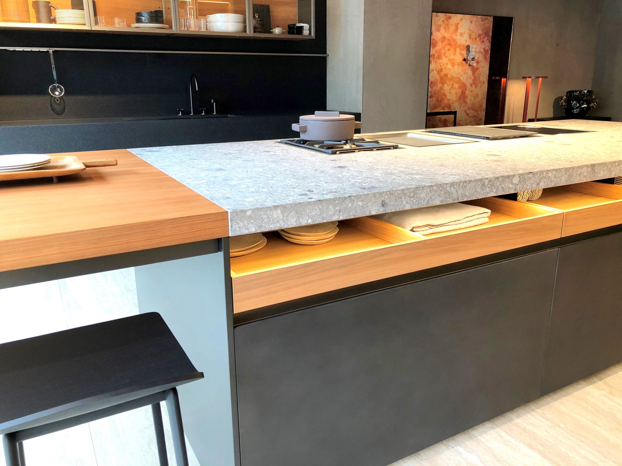 Ex Display Dada Kitchen with Island| The Used Kitchen Company