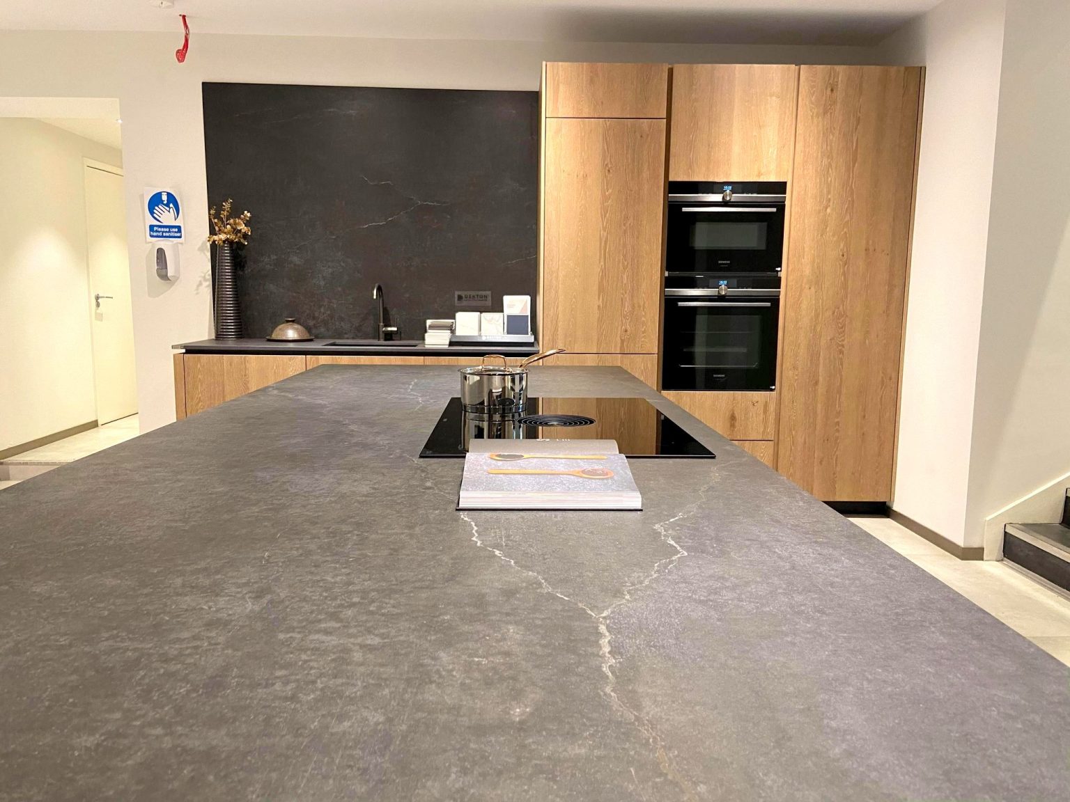 Ex display Alno Kitchen with Island | The Used Kitchen Company