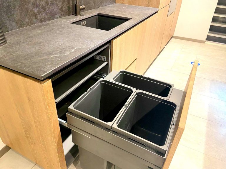 Ex display Alno Kitchen with Island | The Used Kitchen Company