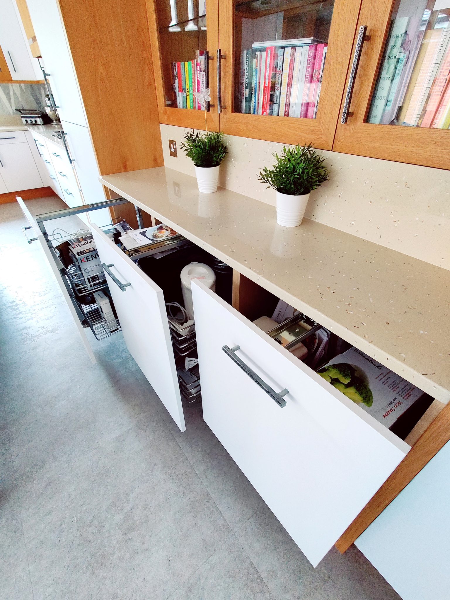Bespoke Kitchen With Island | The Used Kitchen Company