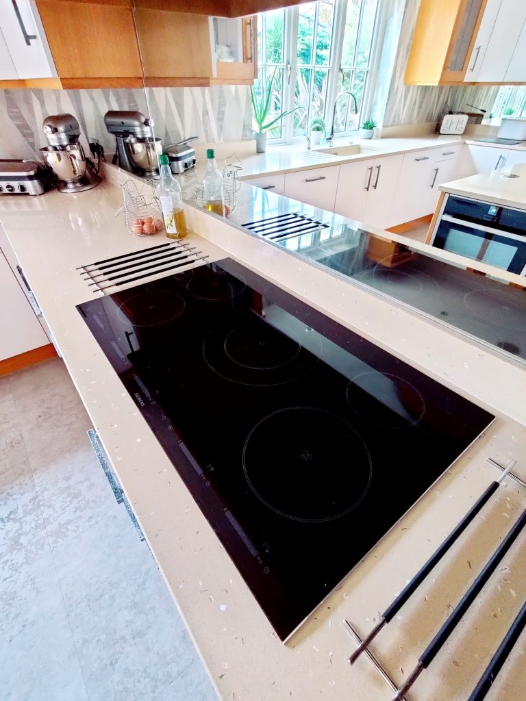 Bespoke Kitchen With Island | The Used Kitchen Company