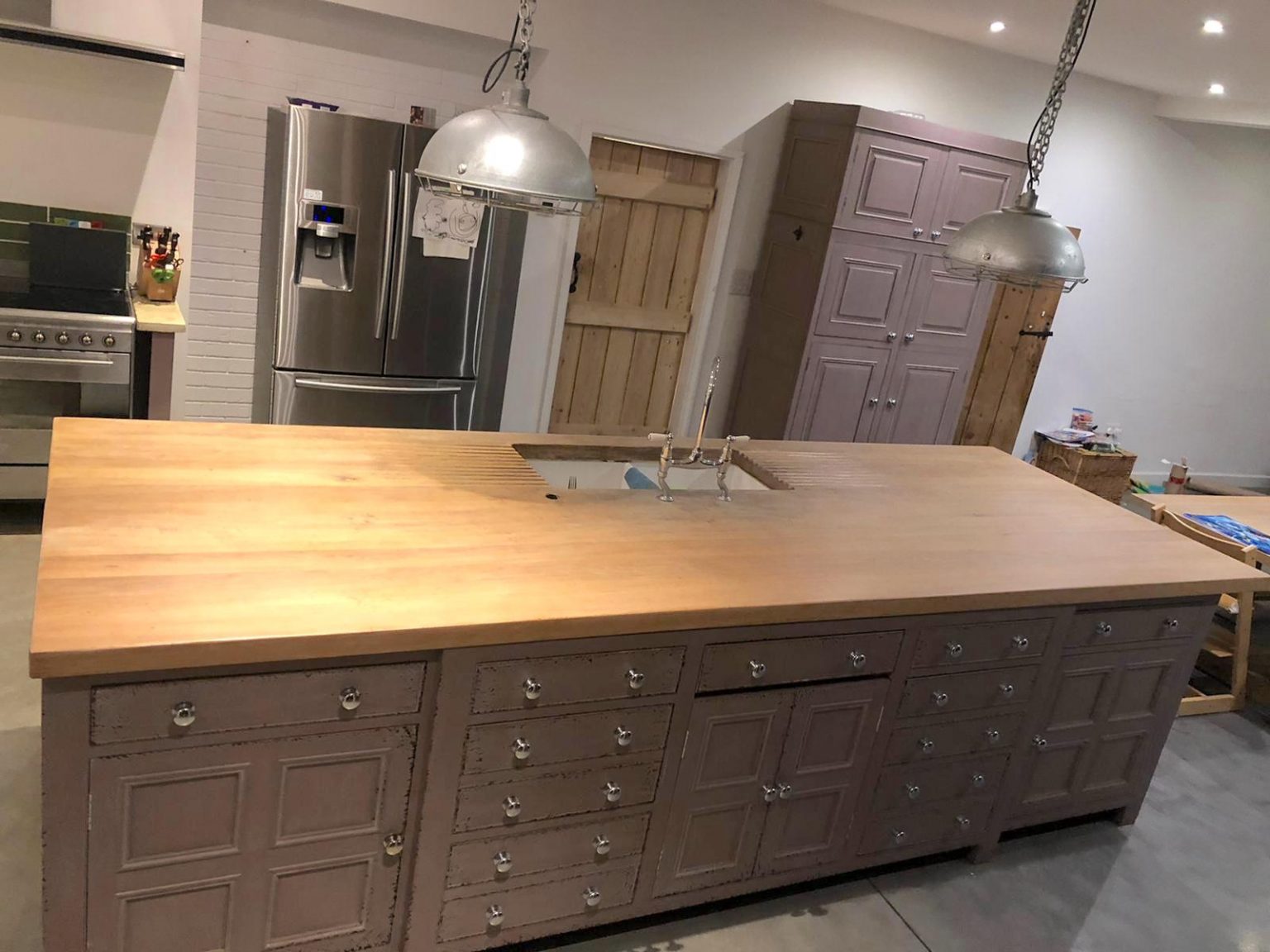 Huge Chalon Kitchen with Island | The Used Kitchen Company