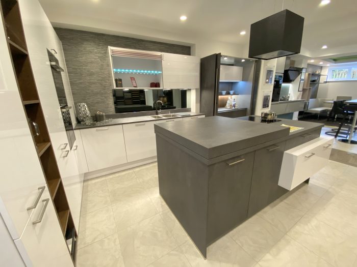 Ex-Display Hacker Kitchen | The Used Kitchen Company