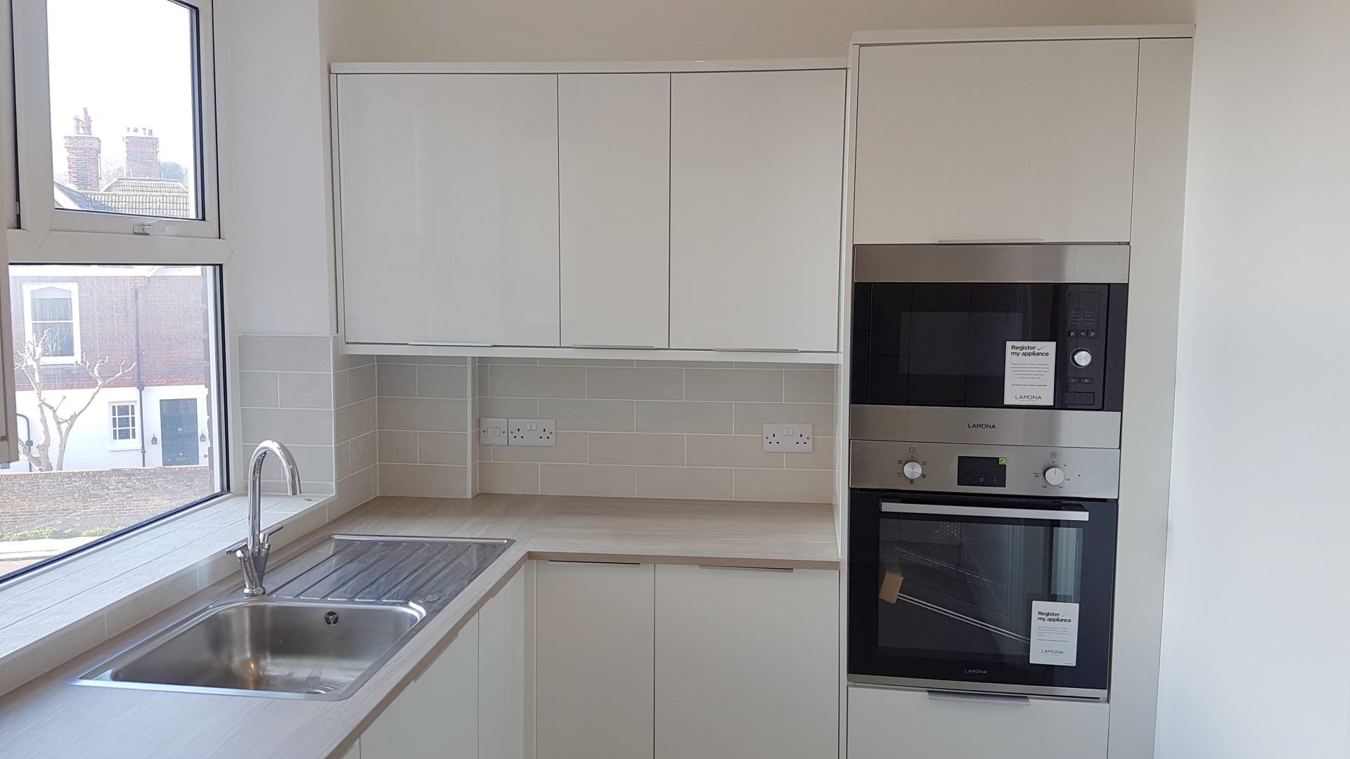 Howden's Kitchen, Worktops and Appliances | The Used Kitchen Company