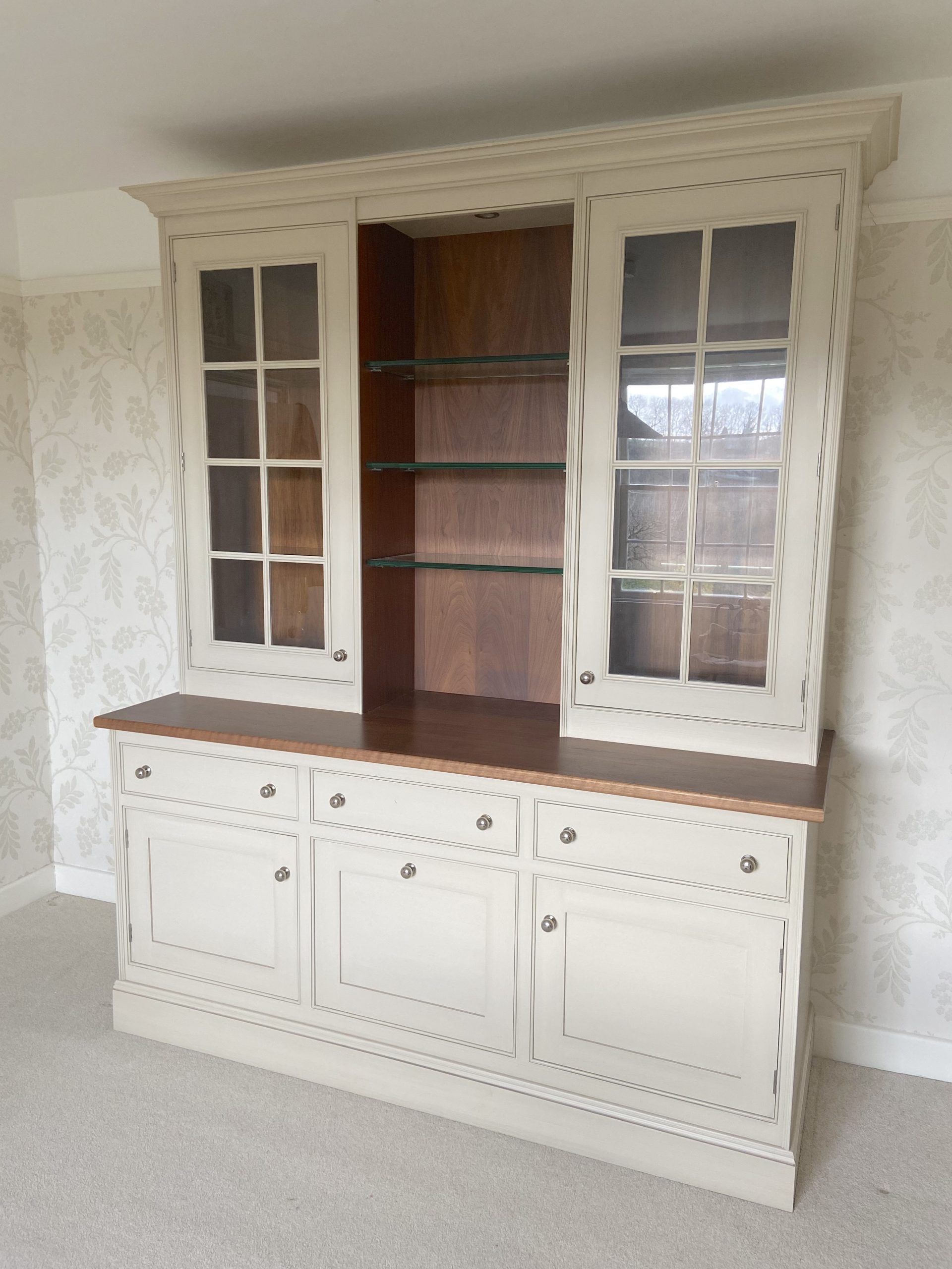 Smallbone 'Welsh' Cabinet - Used | The Used Kitchen Company