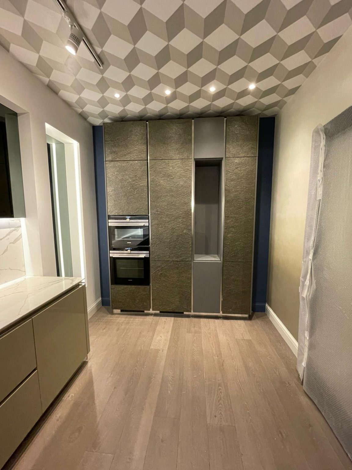 Hacker Kitchen, Worktops and Appliances | The Used Kitchen Company