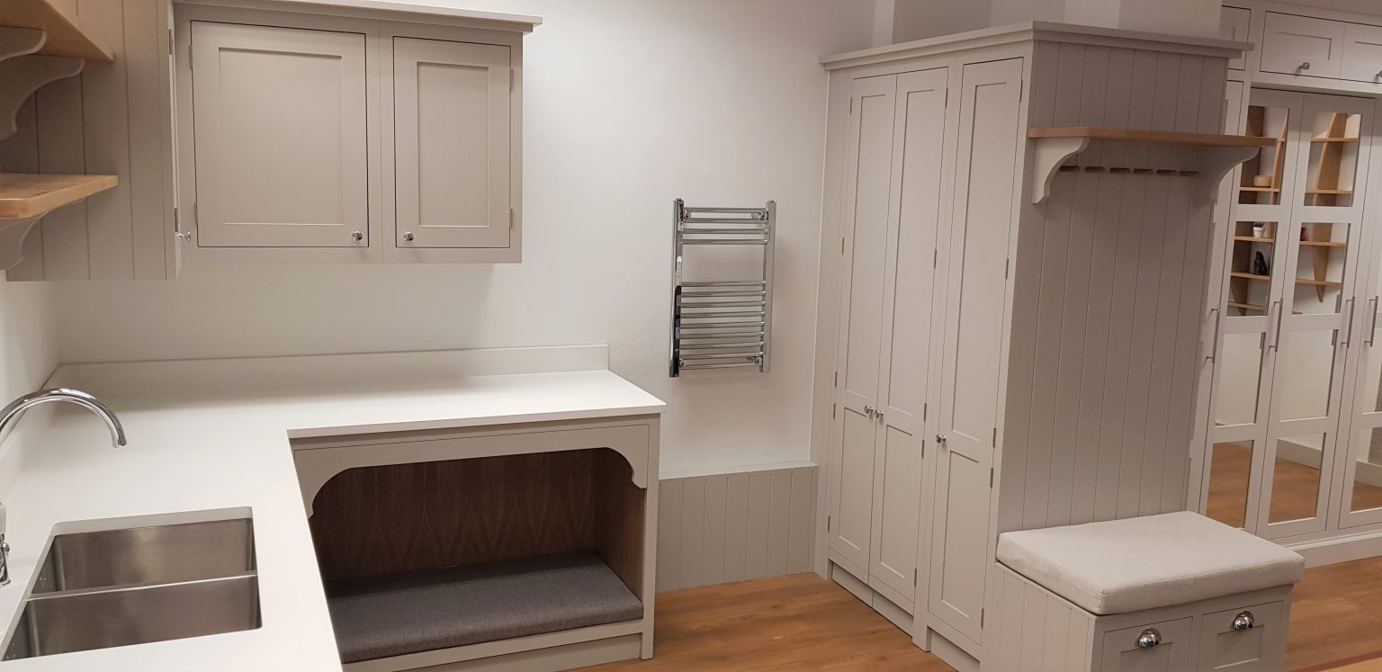 Ex-Display Utility Room with Worktops | The Used Kitchen Company