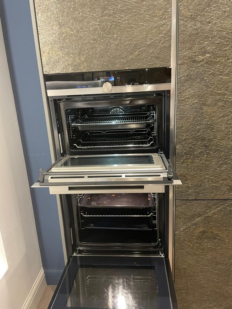 Hacker Kitchen, Worktops and Appliances | The Used Kitchen Company