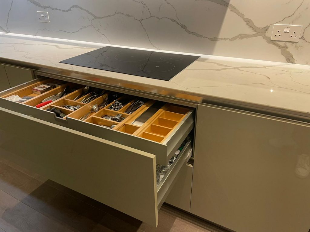 Hacker Kitchen, Worktops and Appliances | The Used Kitchen Company