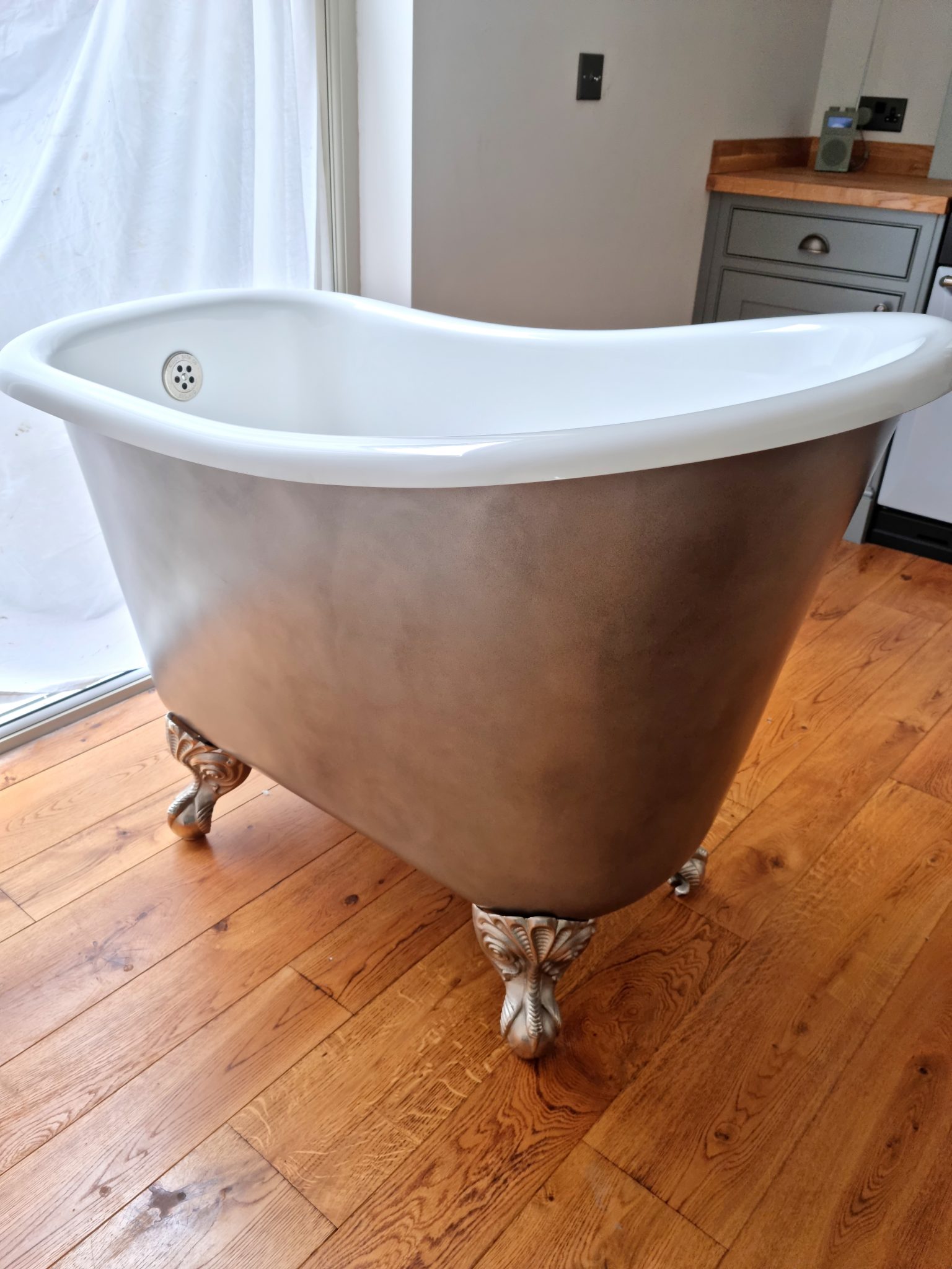 Albion Tubby Bath With Taps and Feet - Used The Used Kitchen Company