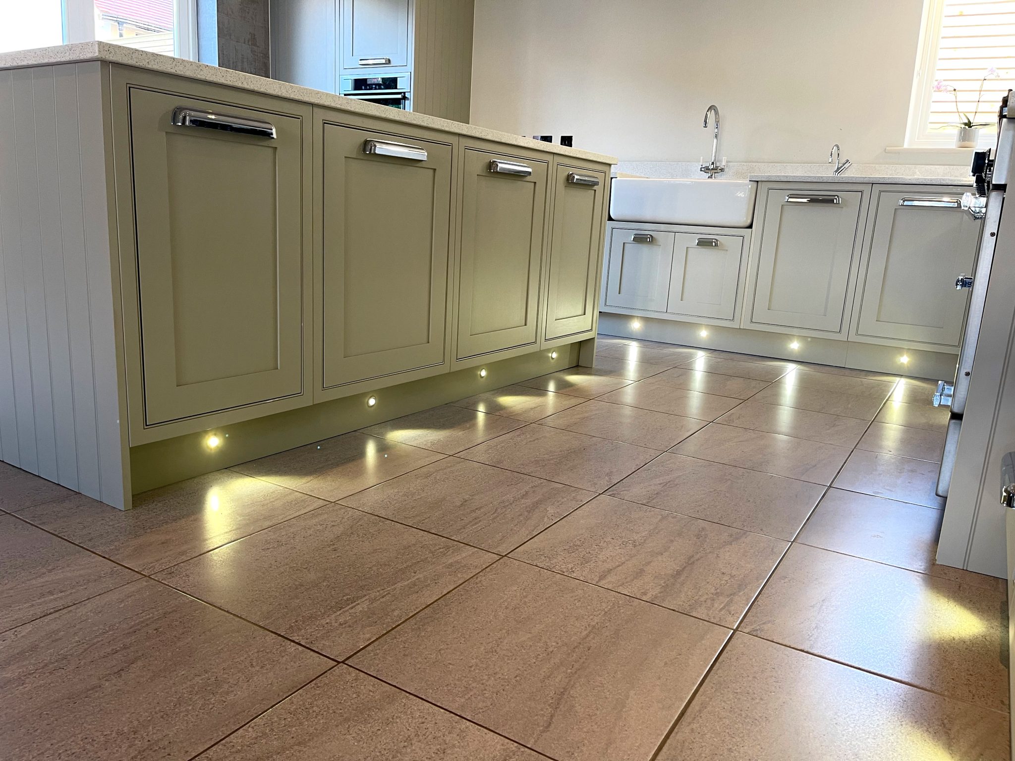 Omega Sheraton Painted Kitchen with Island, Worktops and Appliances ...