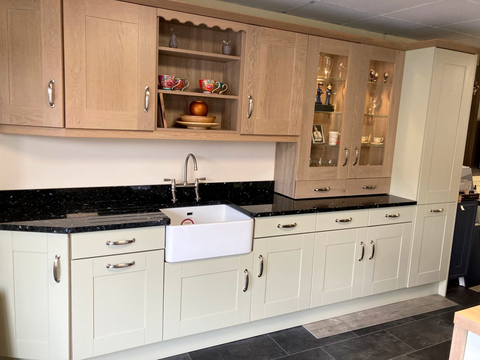 Ex-Display & Used Designer Kitchens For Sale | The Used Kitchen Company