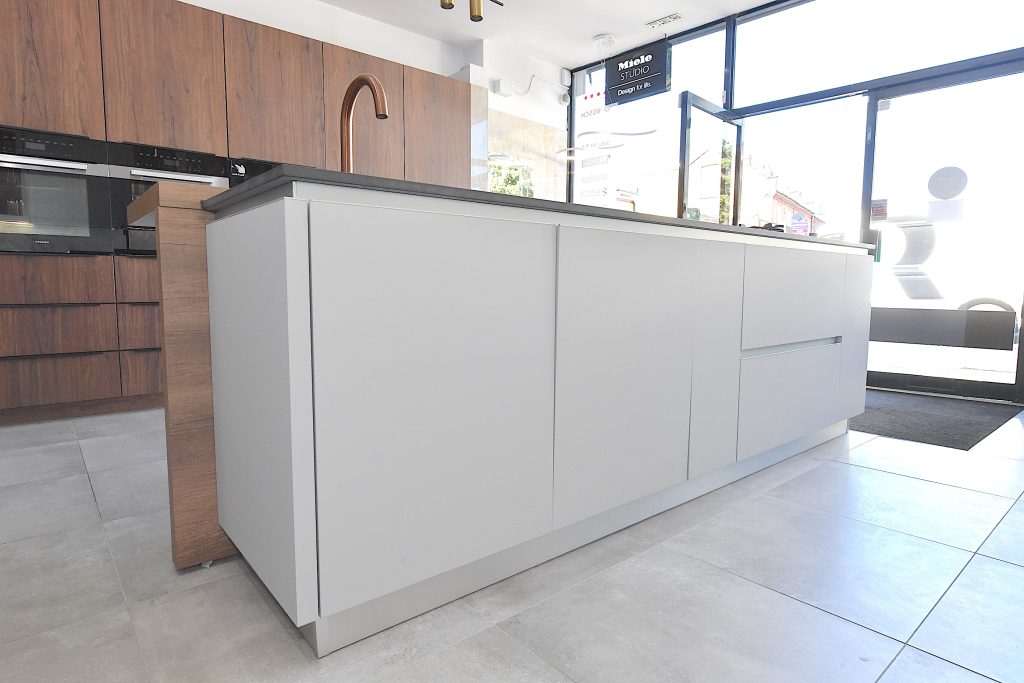 Ex Display Scavolini Island With Dekton Worktop - The Used Kitchen Company