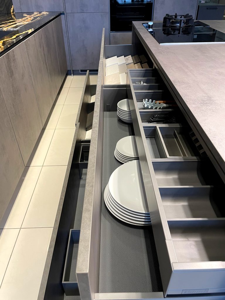 Ex Display Alno Kitchen | The Used Kitchen Company