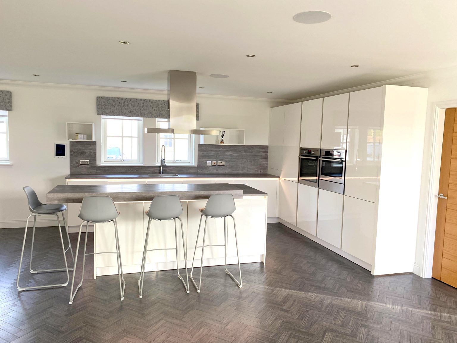 Nolte Kitchen with Island, Worktops and Appliances - Used **must go ...