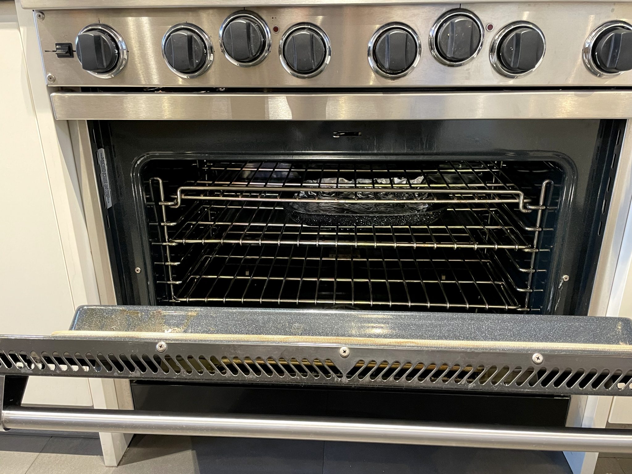 Large Hacker Kitchen with Island, Worktops, Appliances and Viking Range ...