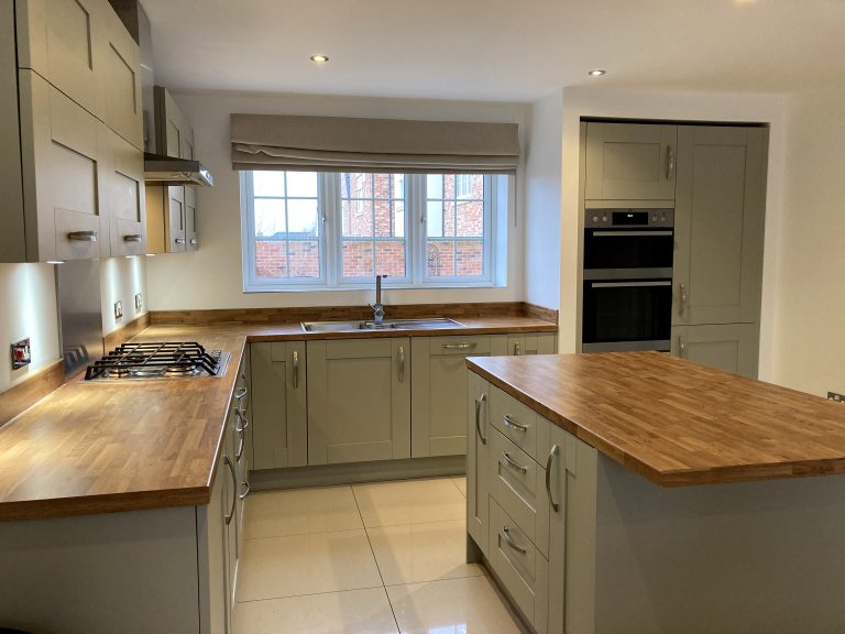 Symphony Kitchen with Worktops and Appliances - Used - The Used Kitchen ...