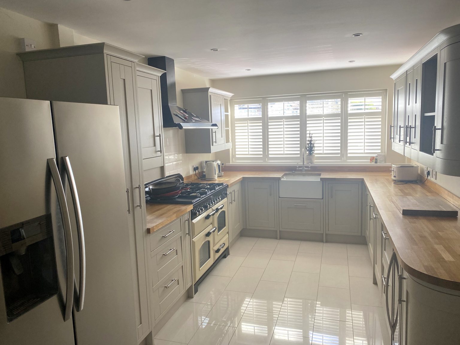 Magnet Shaker Kitchen With Worktops and Appliances - Used - The Used ...