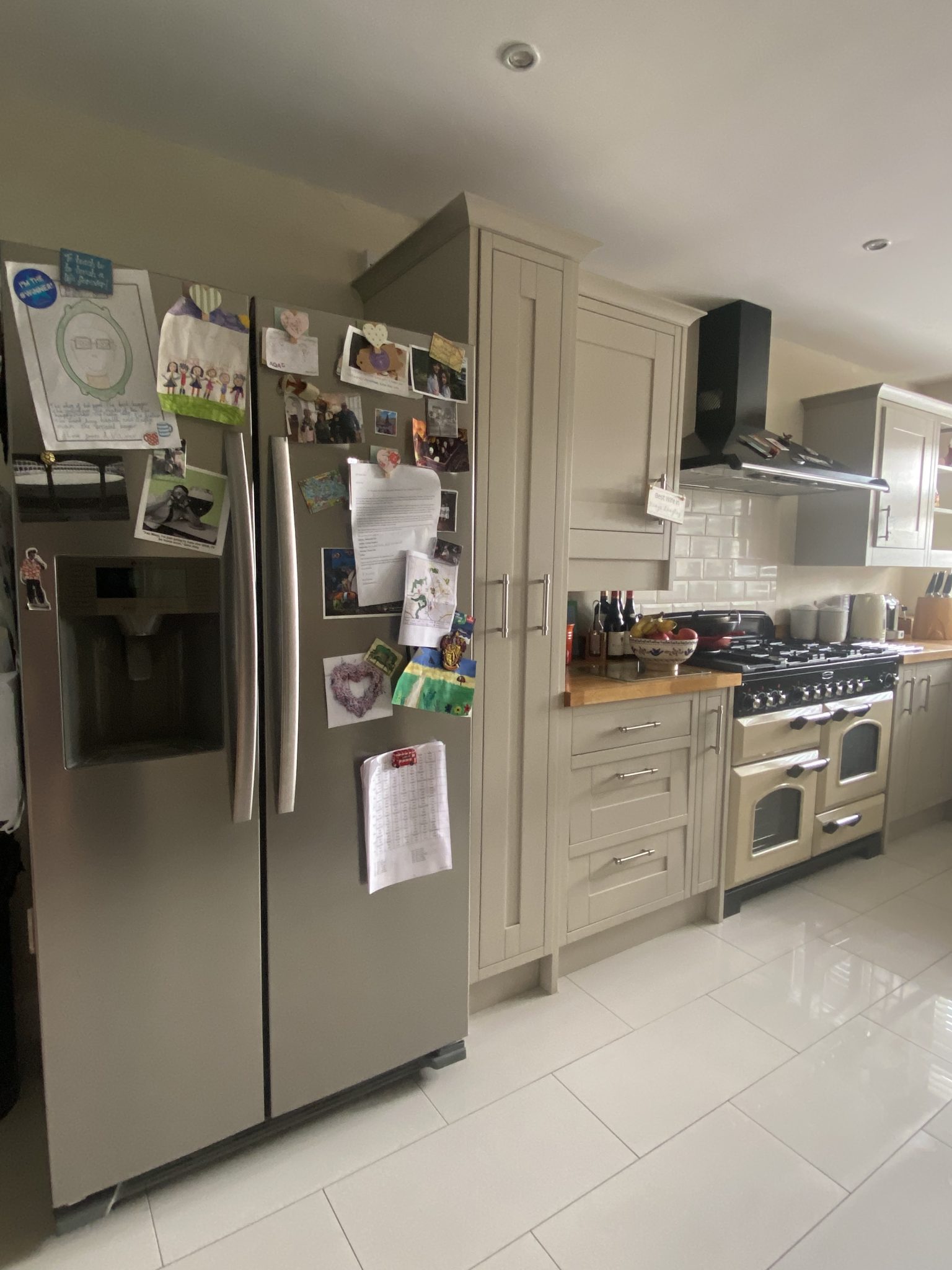 Magnet Shaker Kitchen With Worktops and Appliances - Used - The Used ...