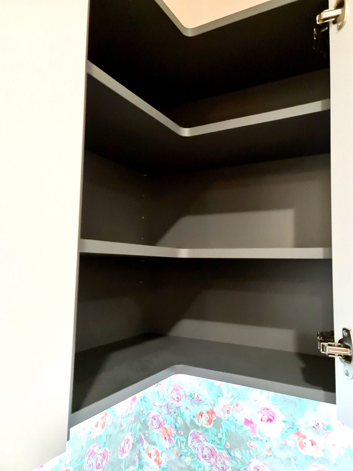 Ex Display PWS Porter Kitchen with Mirostone Worktops and Hob - The ...