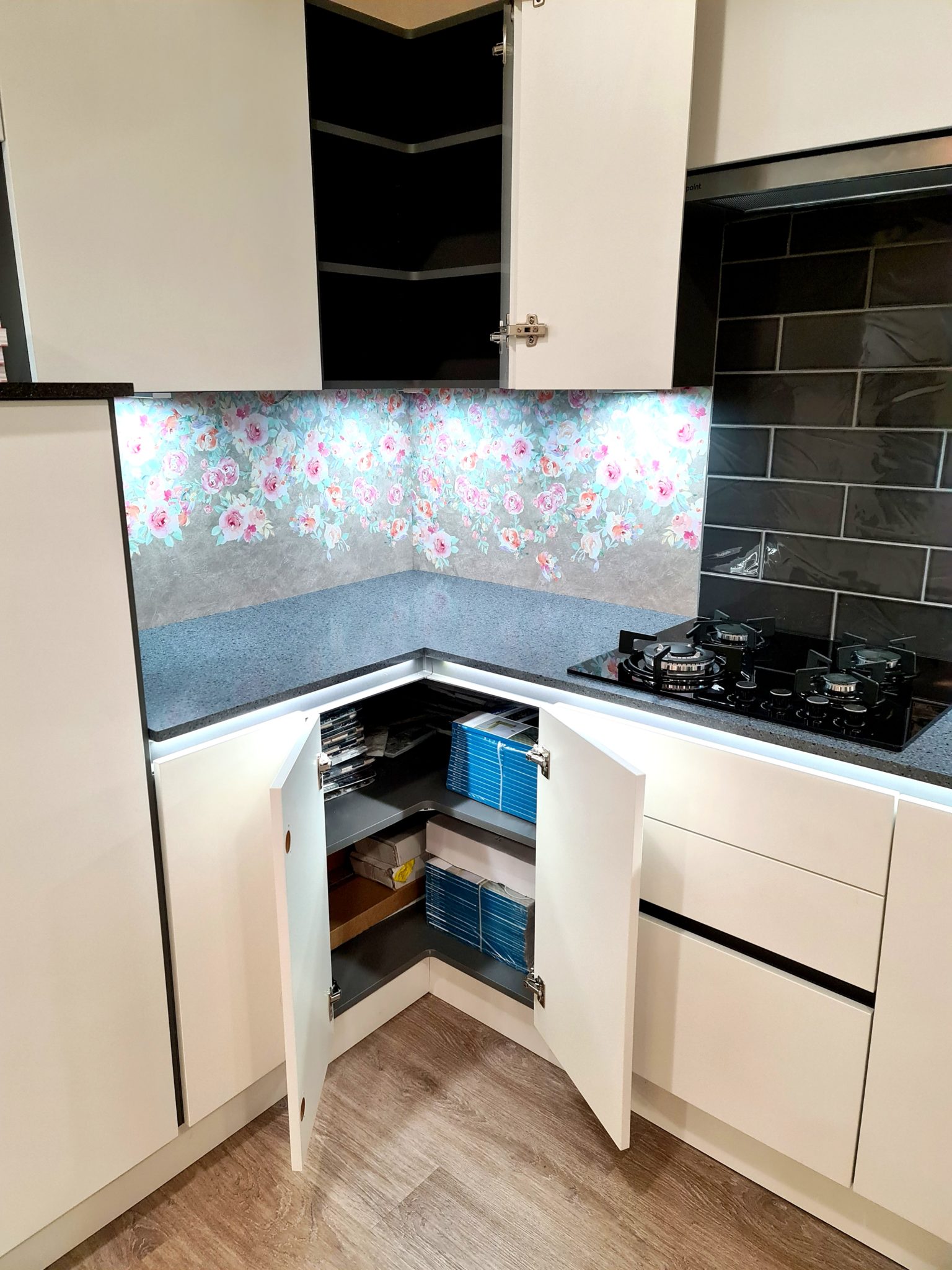 Ex Display PWS Porter Kitchen with Mirostone Worktops and Hob - The ...