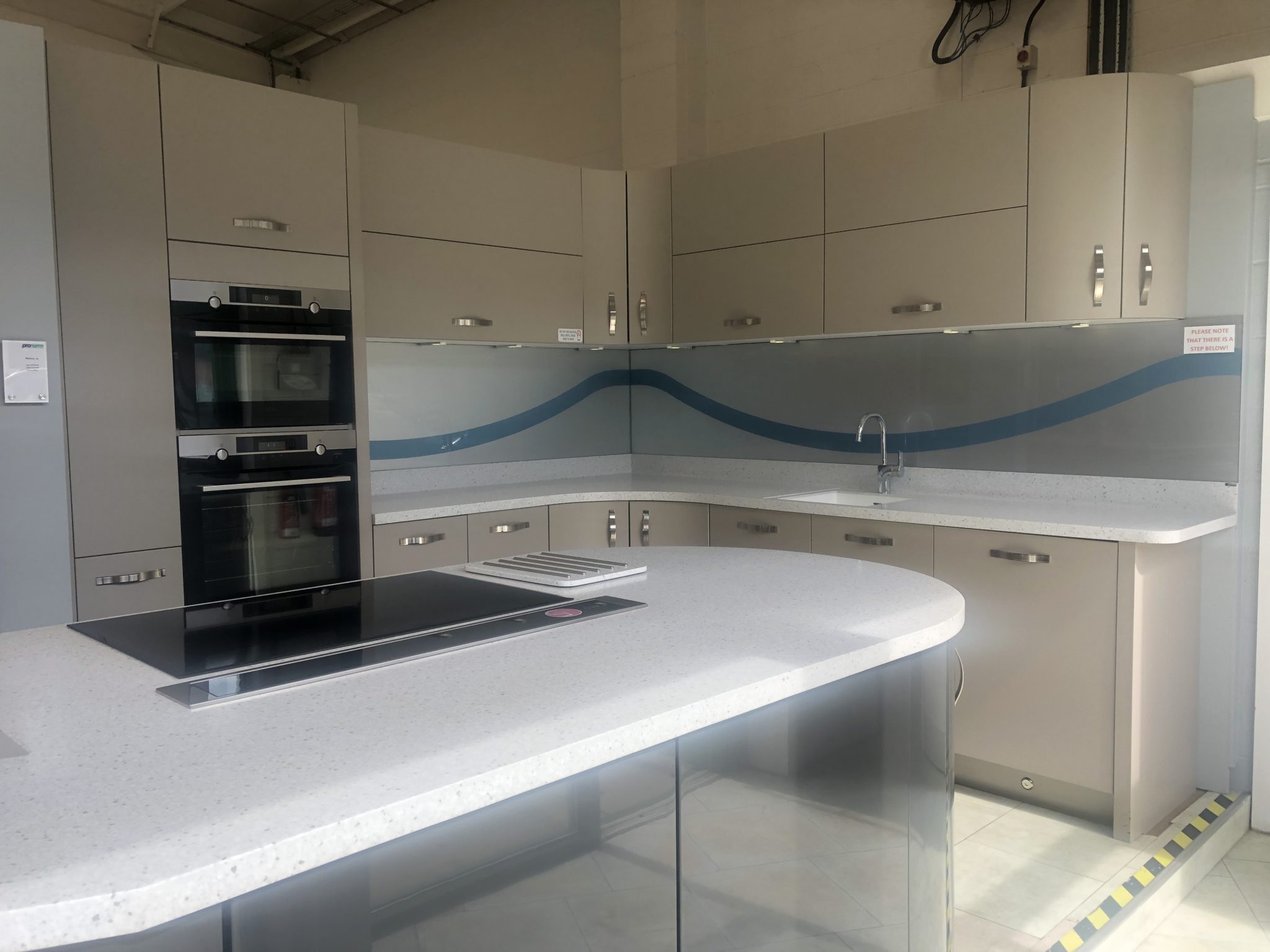 Ex-Display & Used Designer Kitchens For Sale | The Used Kitchen Company