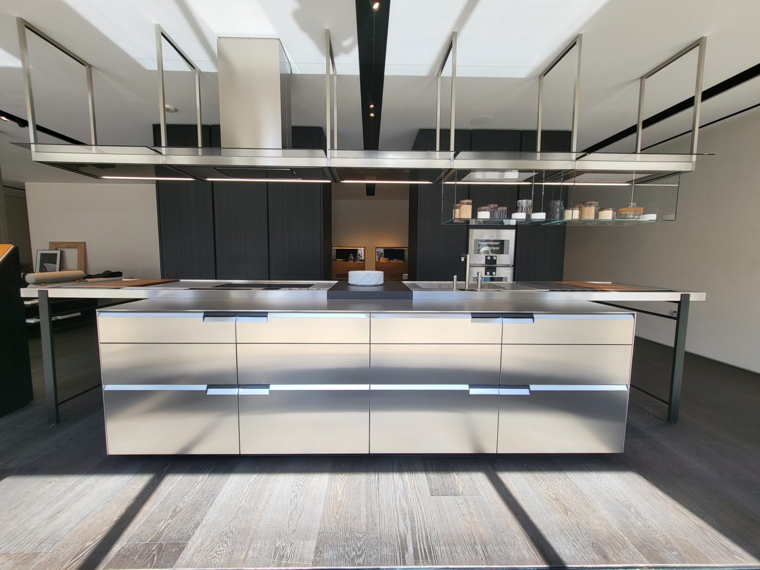 Ex Display Poliform Island, Snack Top, Worktops and Dekton Chopping ...