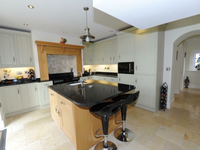 Ex-Display & Used Designer Kitchens For Sale | The Used Kitchen Company