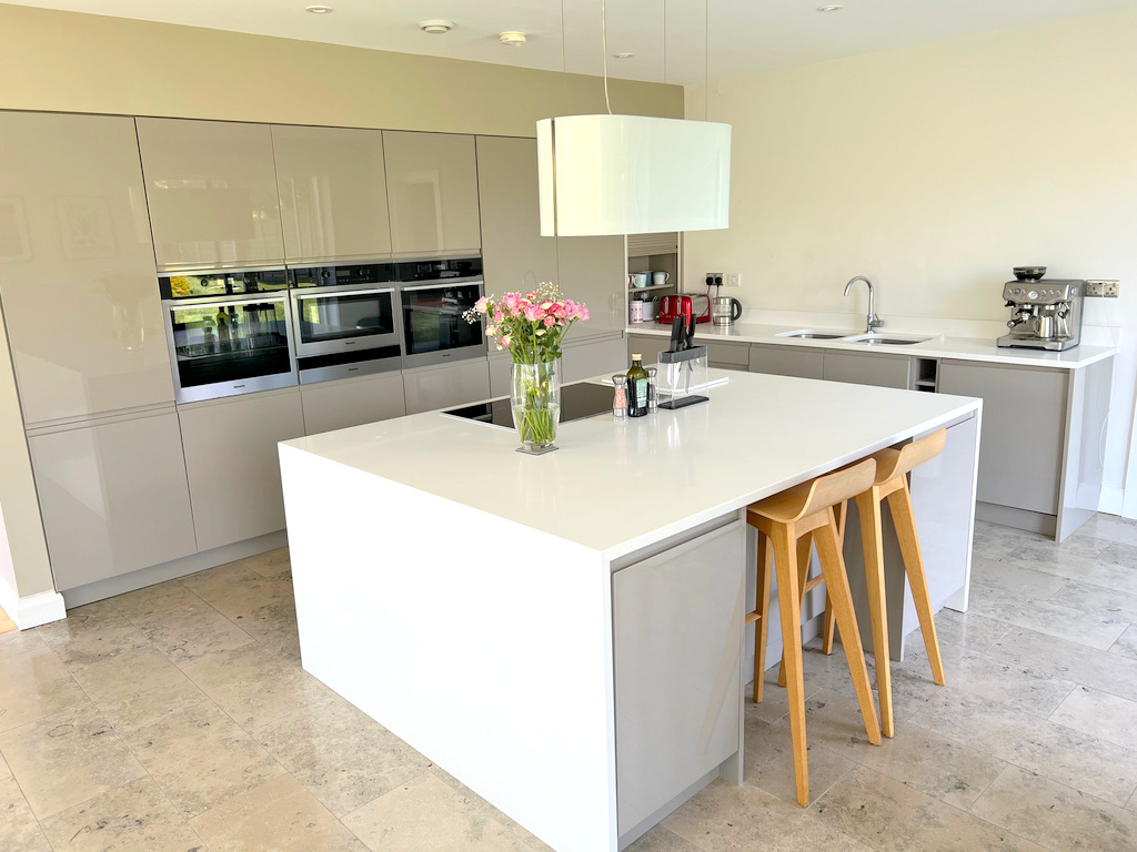 Ex-Display & Used Designer Kitchens For Sale | The Used Kitchen Company