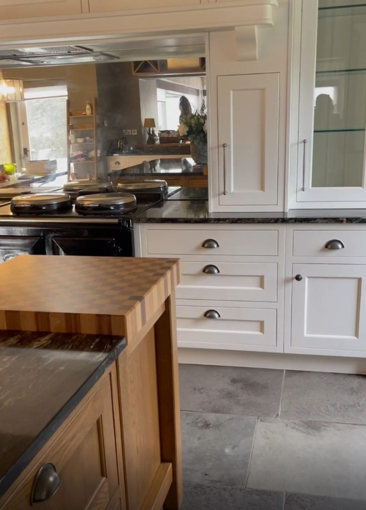 Large Wood Kitchen With Island and Granite Worktops - Used - The Used ...