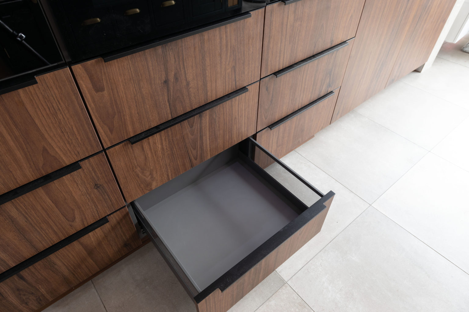 Ex Display Hacker Kitchen Units | The Used Kitchen Company