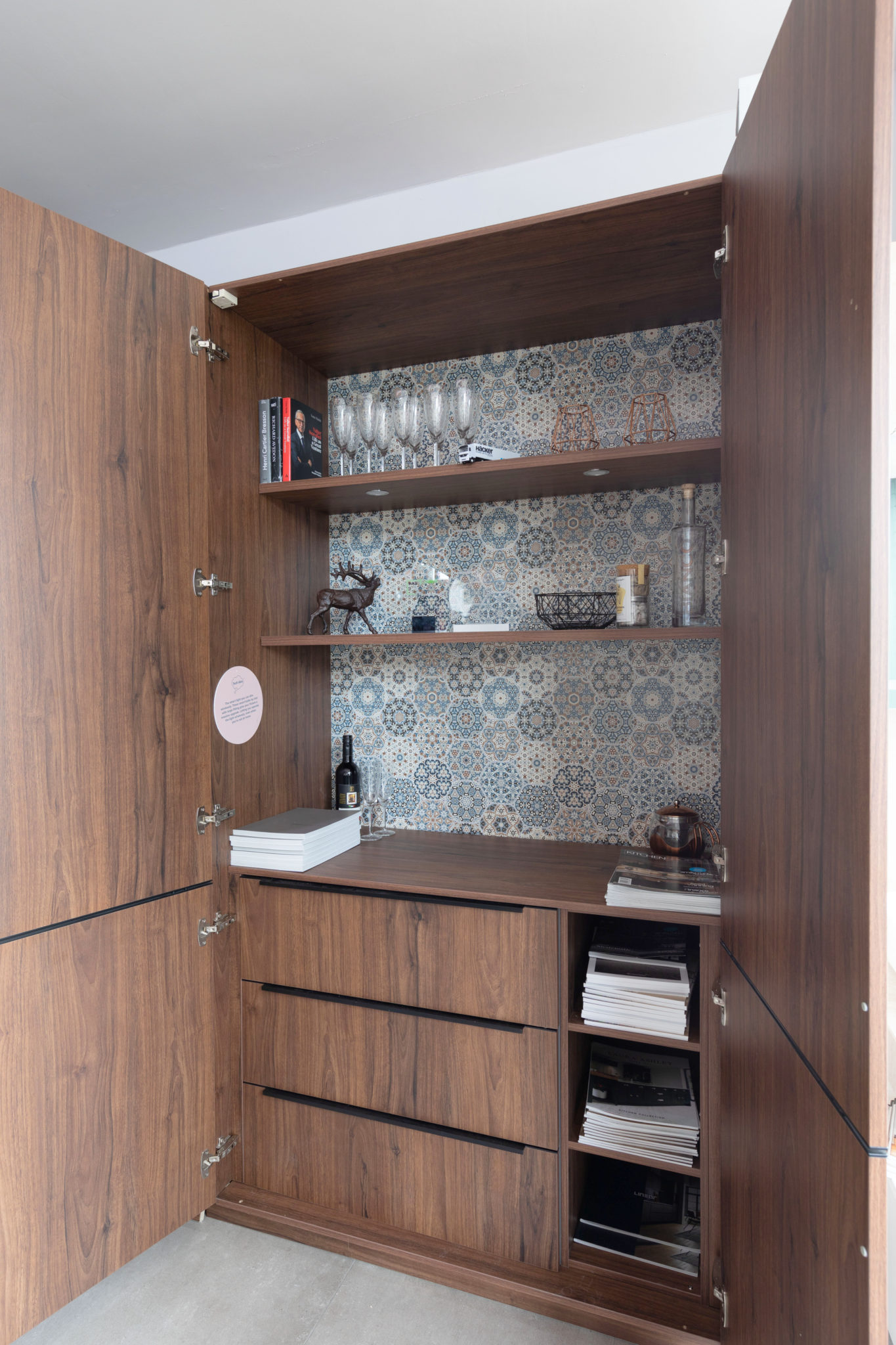 Ex Display Hacker Kitchen Units | The Used Kitchen Company