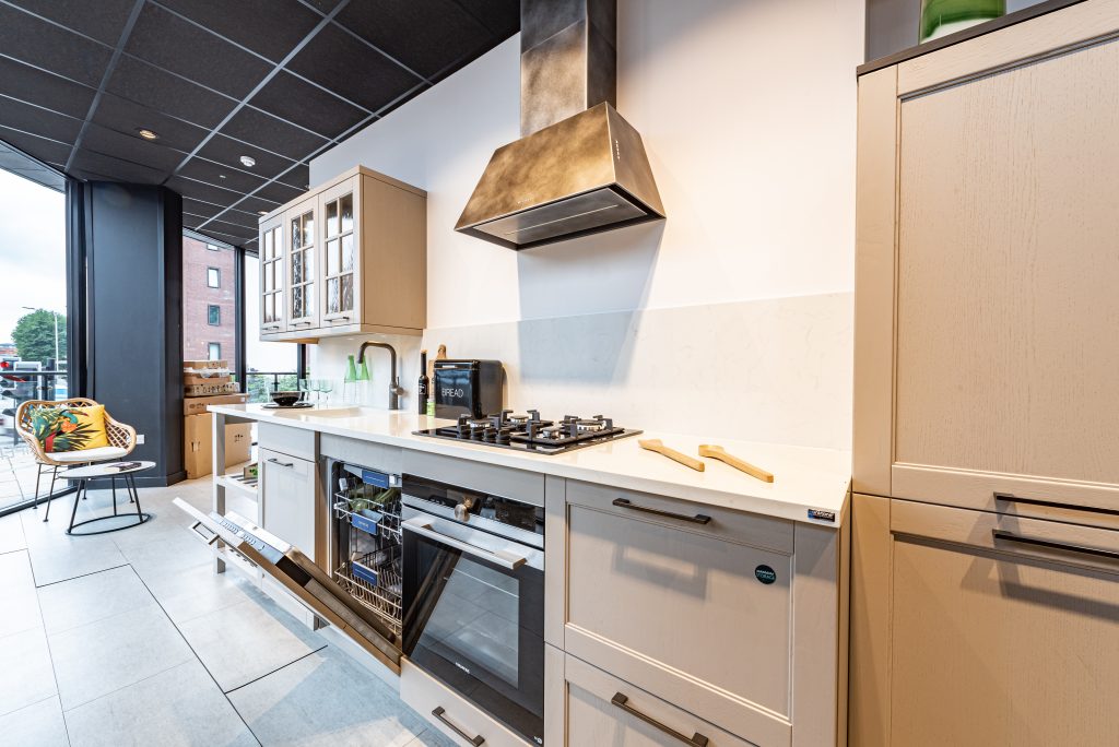Ex Display Painted Mobalpa Kitchen | The Used Kitchen Company