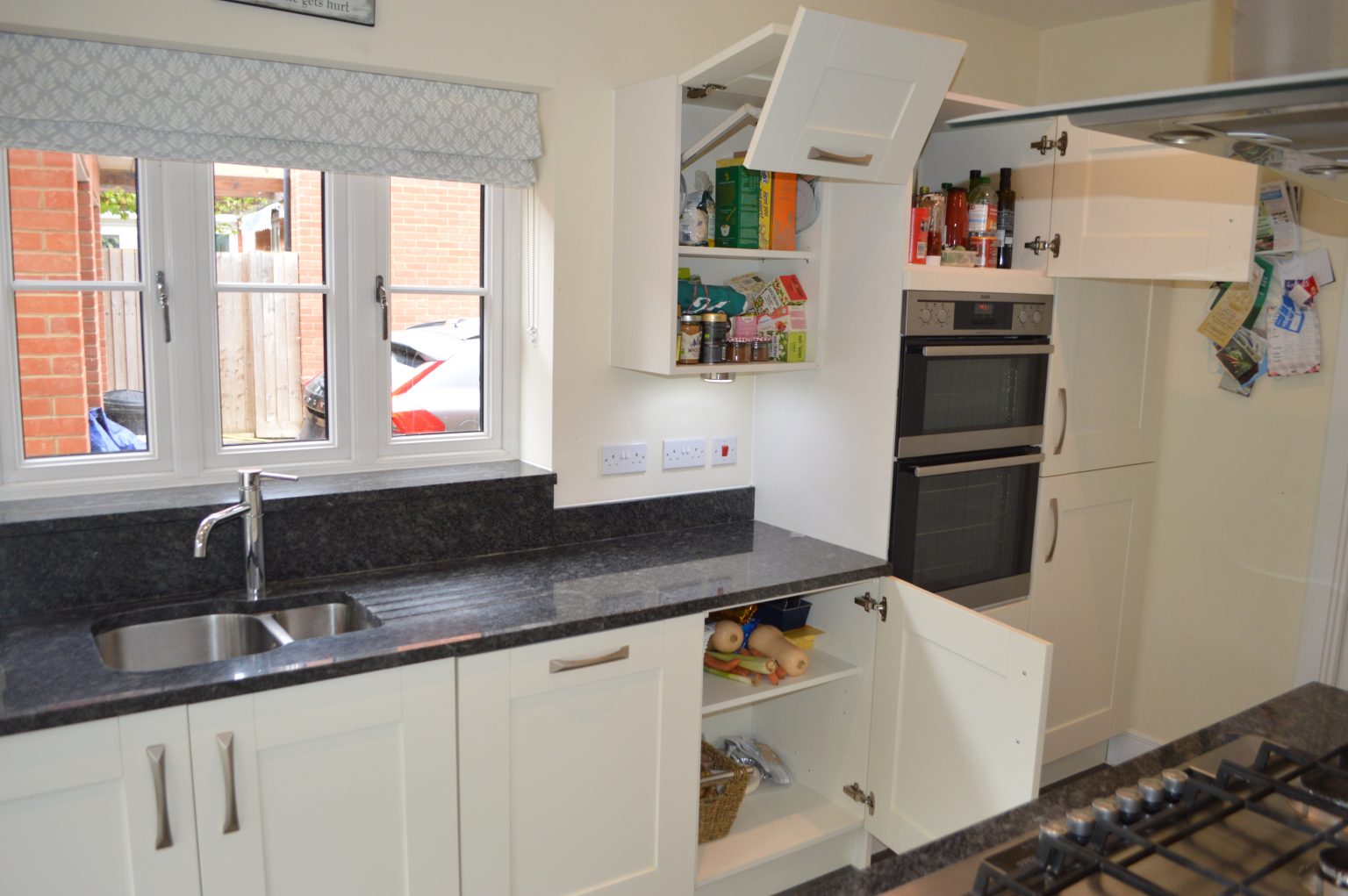 Symphony Kitchen With Island and Granite Worktops -Used - The Used ...