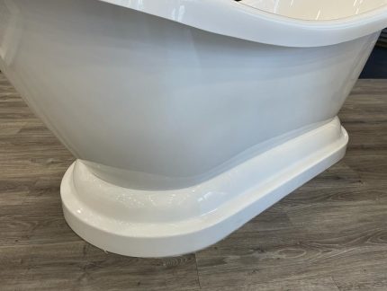 Ex Display Grace Freestanding Bath | The Used Kitchen Company