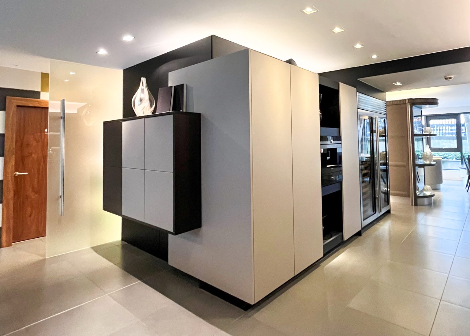 Ex Display Poggenpohl Kitchen with Island, Worktops and Breakfast Bar ...