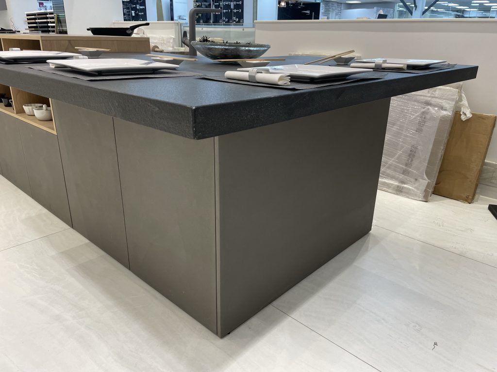 The Used Kitchen Company | Ex Display Island with Breakfast Bar