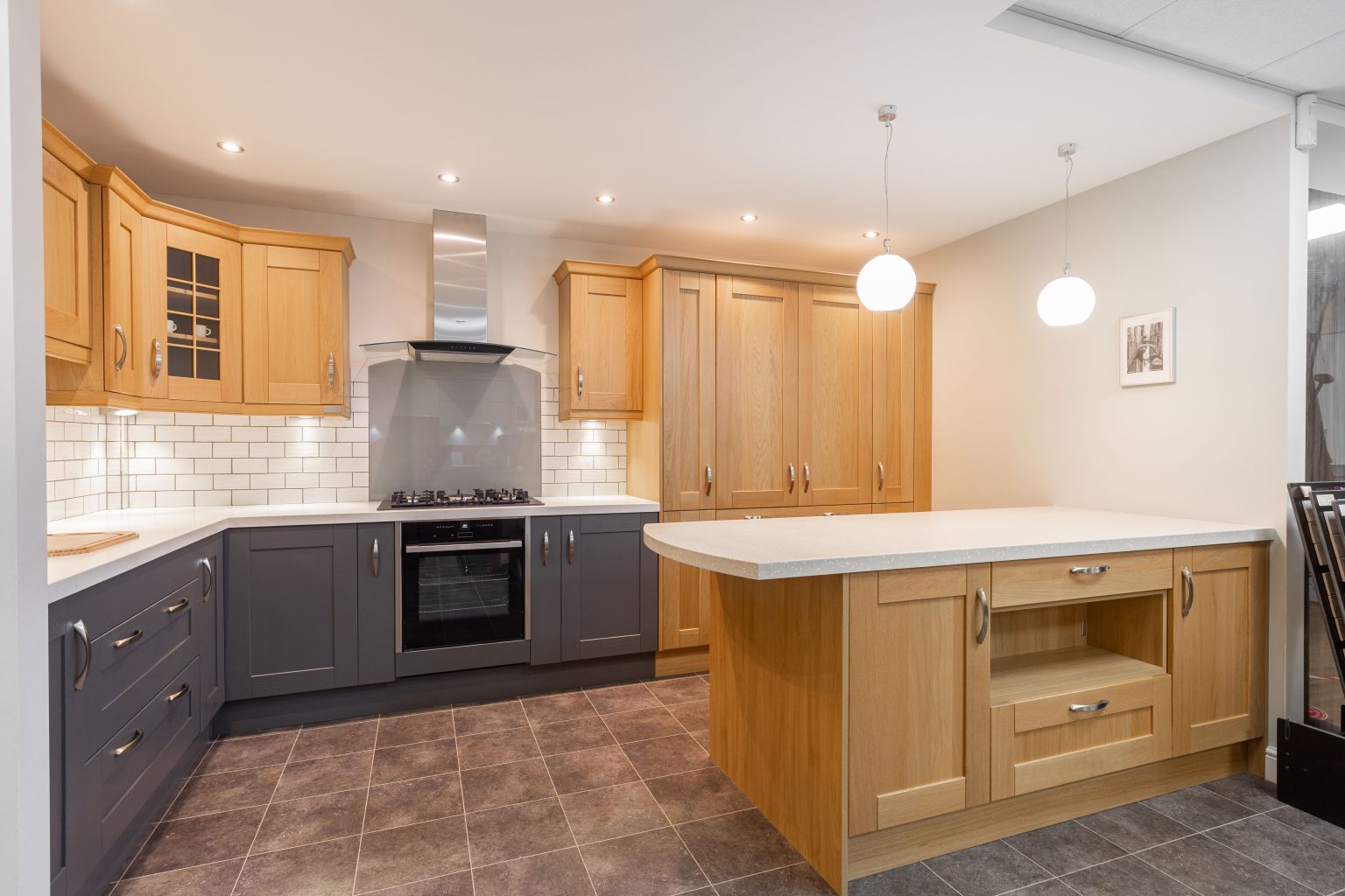 Ex-Display Masterclass Kitchen with Worktops and Lancaster Oak Island