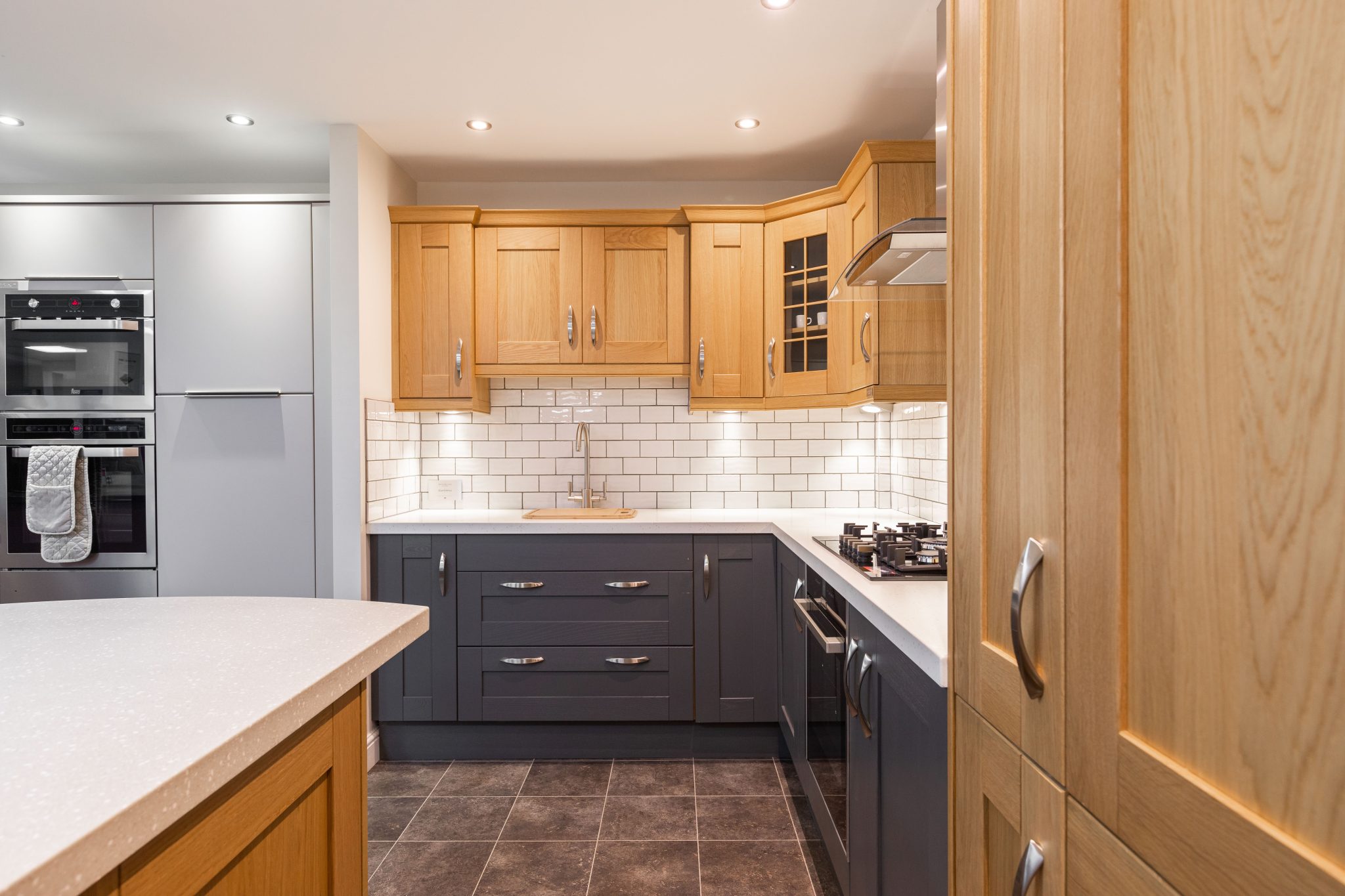 Ex-Display Masterclass Kitchen with Worktops and Lancaster Oak Island