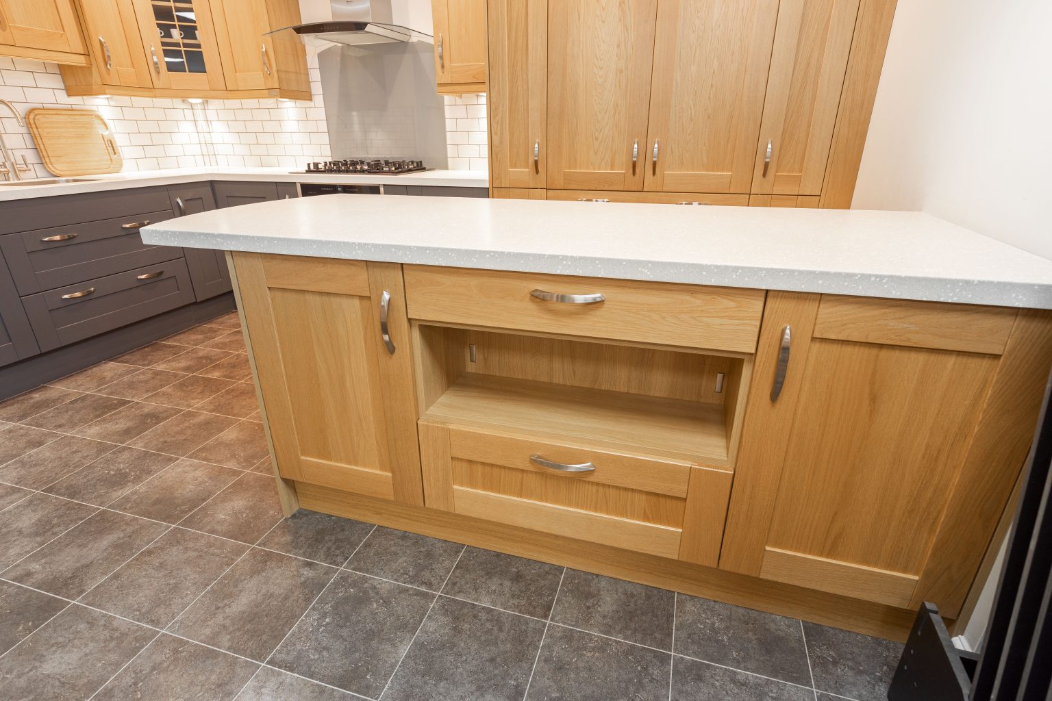 Ex-Display Masterclass Kitchen with Worktops and Lancaster Oak Island