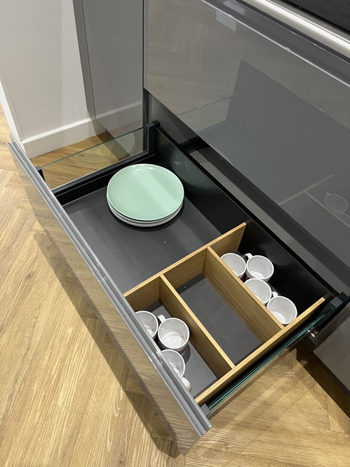 Ex Display J Handle Kitchen | The Used Kitchen Company