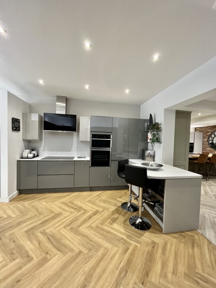 Ex Display J Handle Kitchen | The Used Kitchen Company