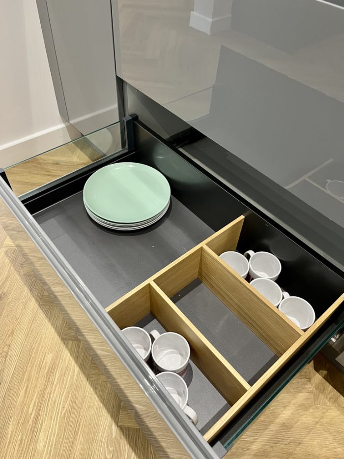 Ex Display J Handle Kitchen | The Used Kitchen Company