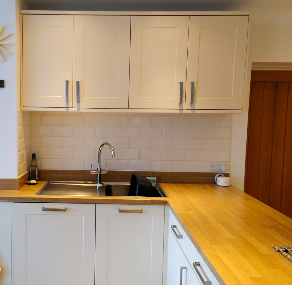 Howden Kitchen with Island, Worktops, Utility Room and Some Appliances ...