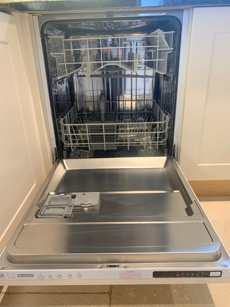 Howdens Kitchen With Granite Worktops and Some Appliances - Used - The ...