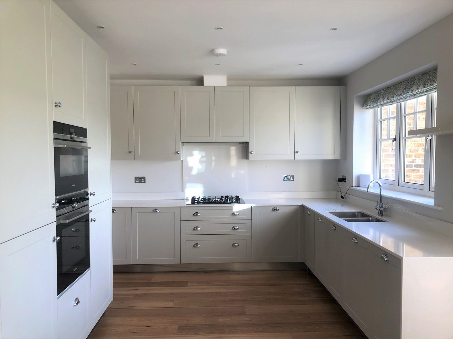 Arredo Painted Kitchen with Worktops and Appliances - Used - The Used ...